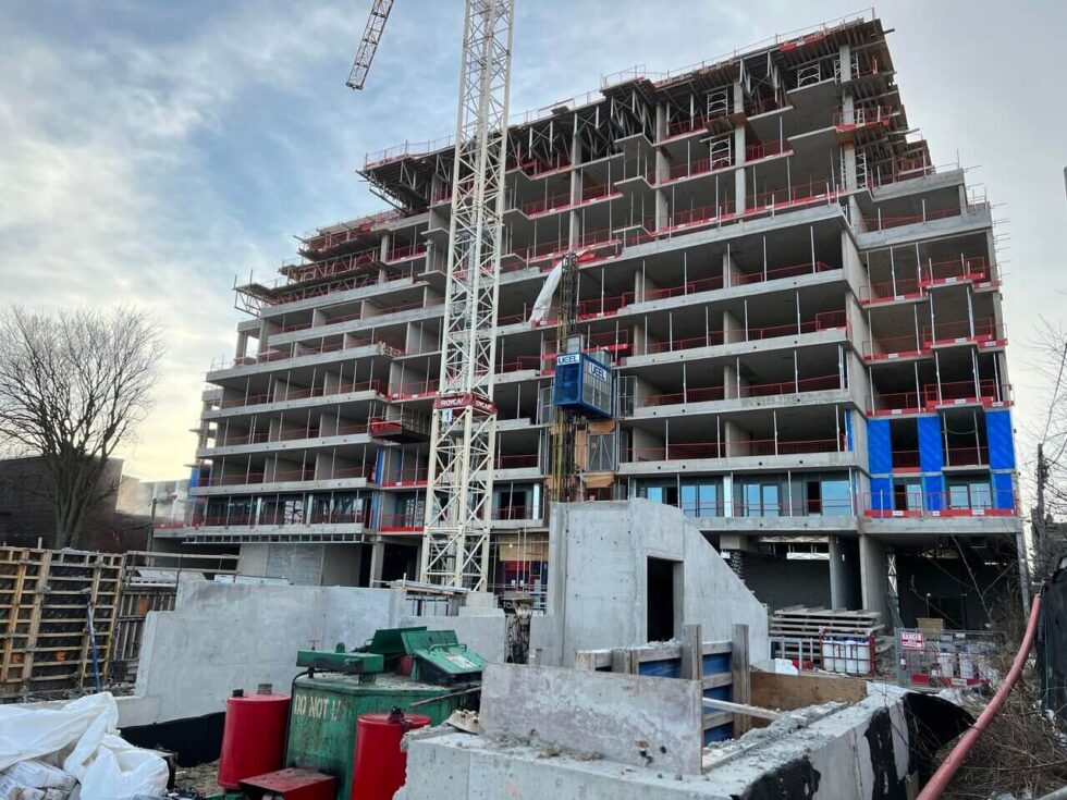 Why Construction Hoist Reliability Matters in Super High-Rise Projects