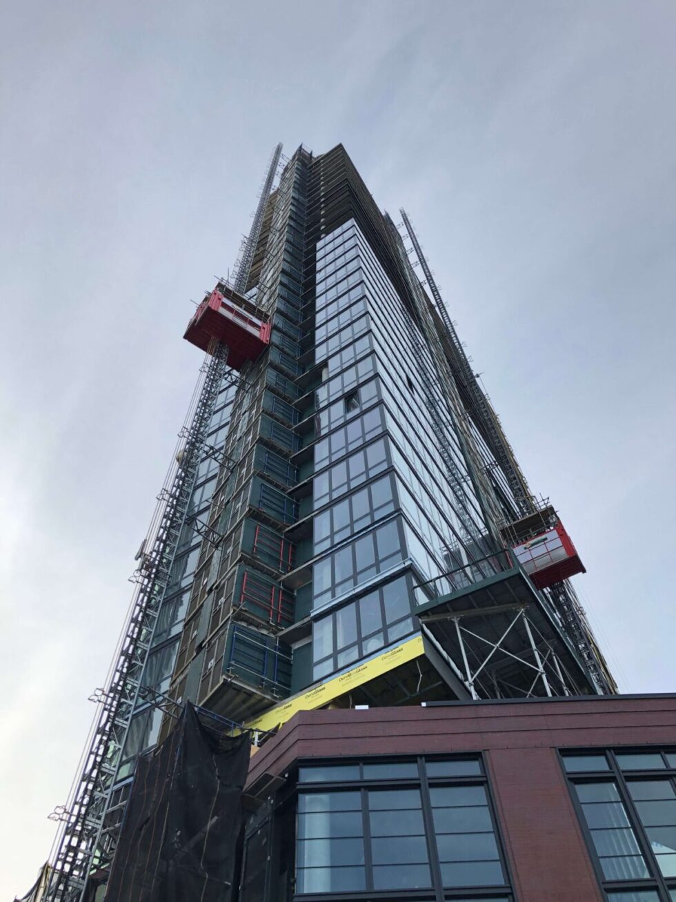 Heavy-Duty Material Hoists for Construction | UCEL Inc.